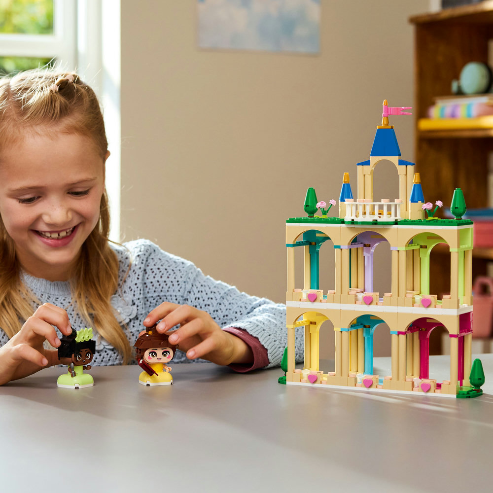 LEGO 43291 Belle och Tiana med slott i miniformat - lekextra.se